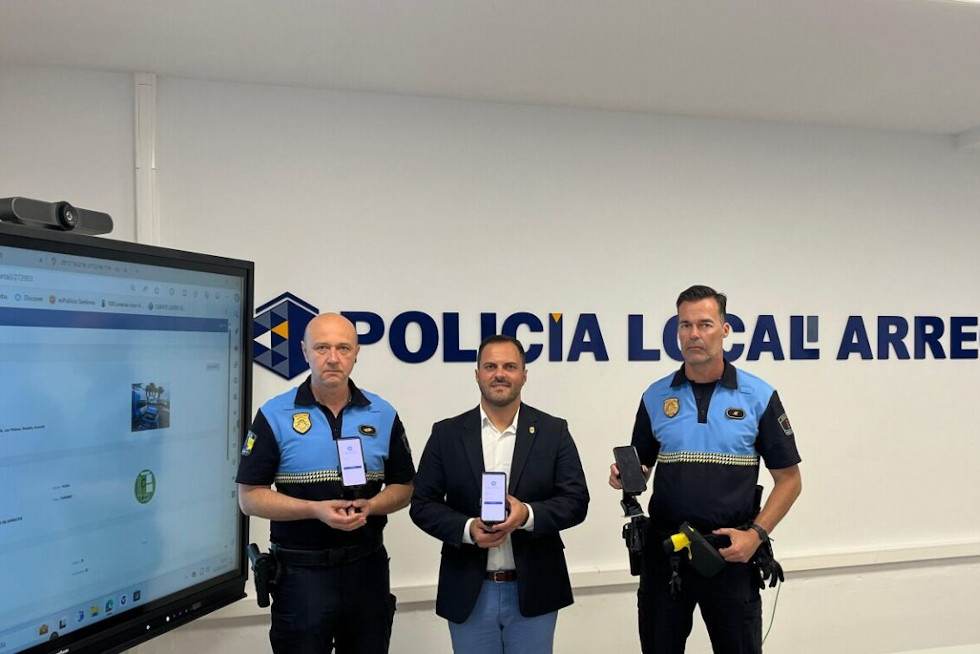 La Policía Local de Arrecife incorpora un novedoso dispositivo para aumentar la seguridad vial ...